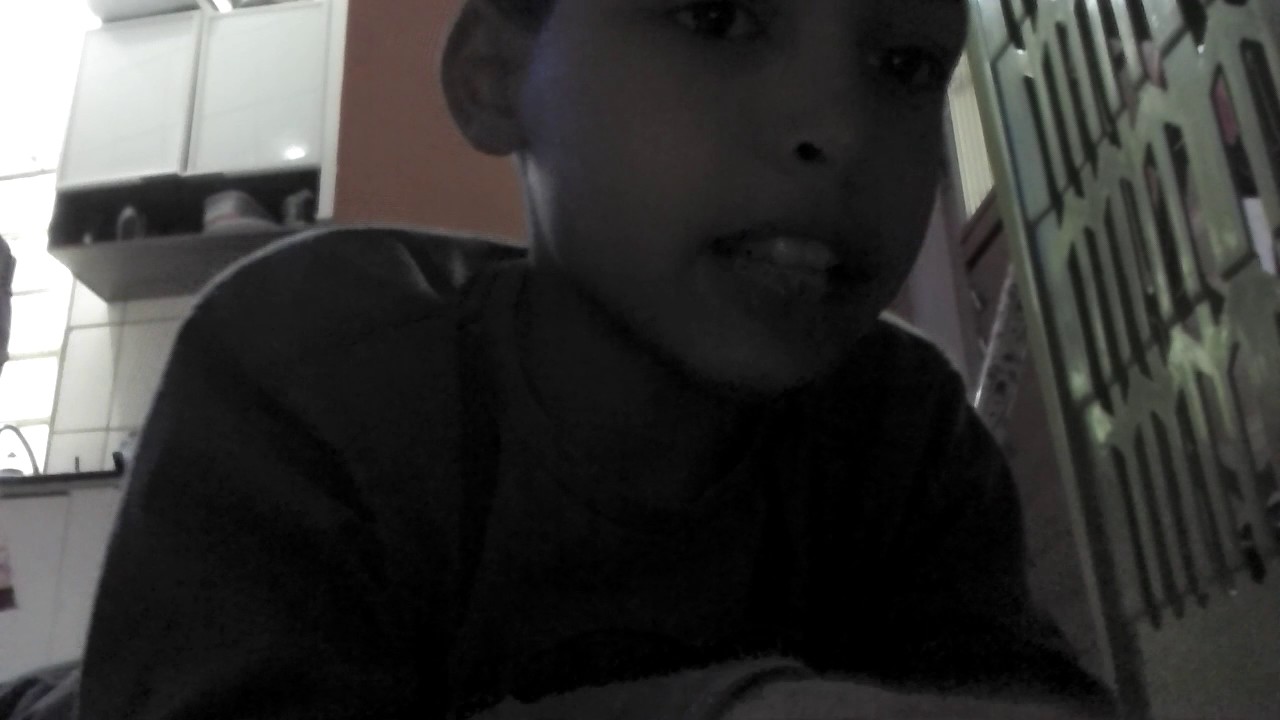 Gustavo ensinando bater bafam - YouTube
