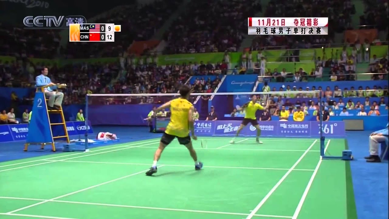 Elément de mouvement badminton: le pas chassé - YouTube