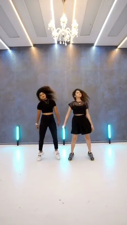 SI TE SABES EL TIKTOK BAILA X VA VA VROOM VROOM (REMIX) | Short dance cover by Jannat Zubair ...