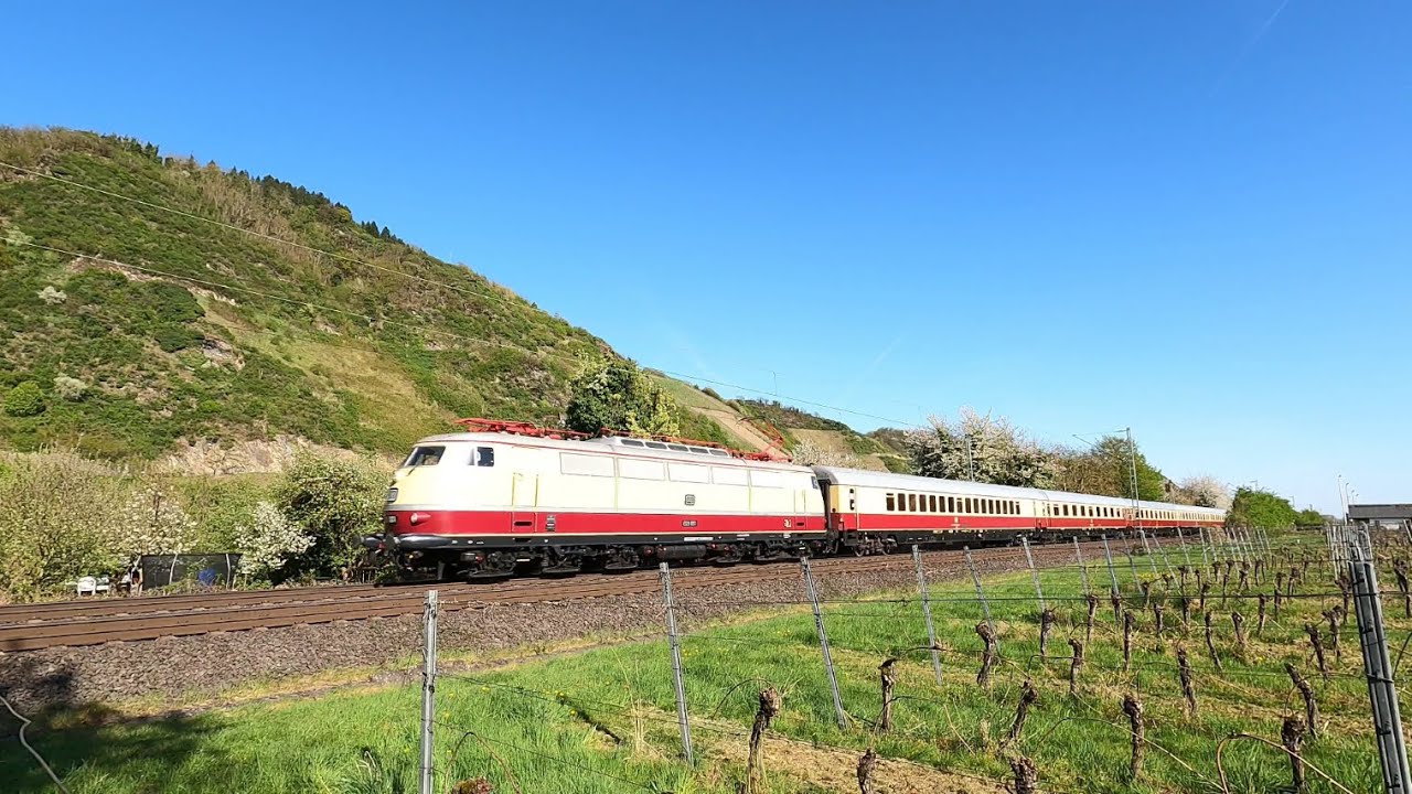 Trainspotting in Leutesdorf, E03 001 mit TEE und andere am 12. April ...