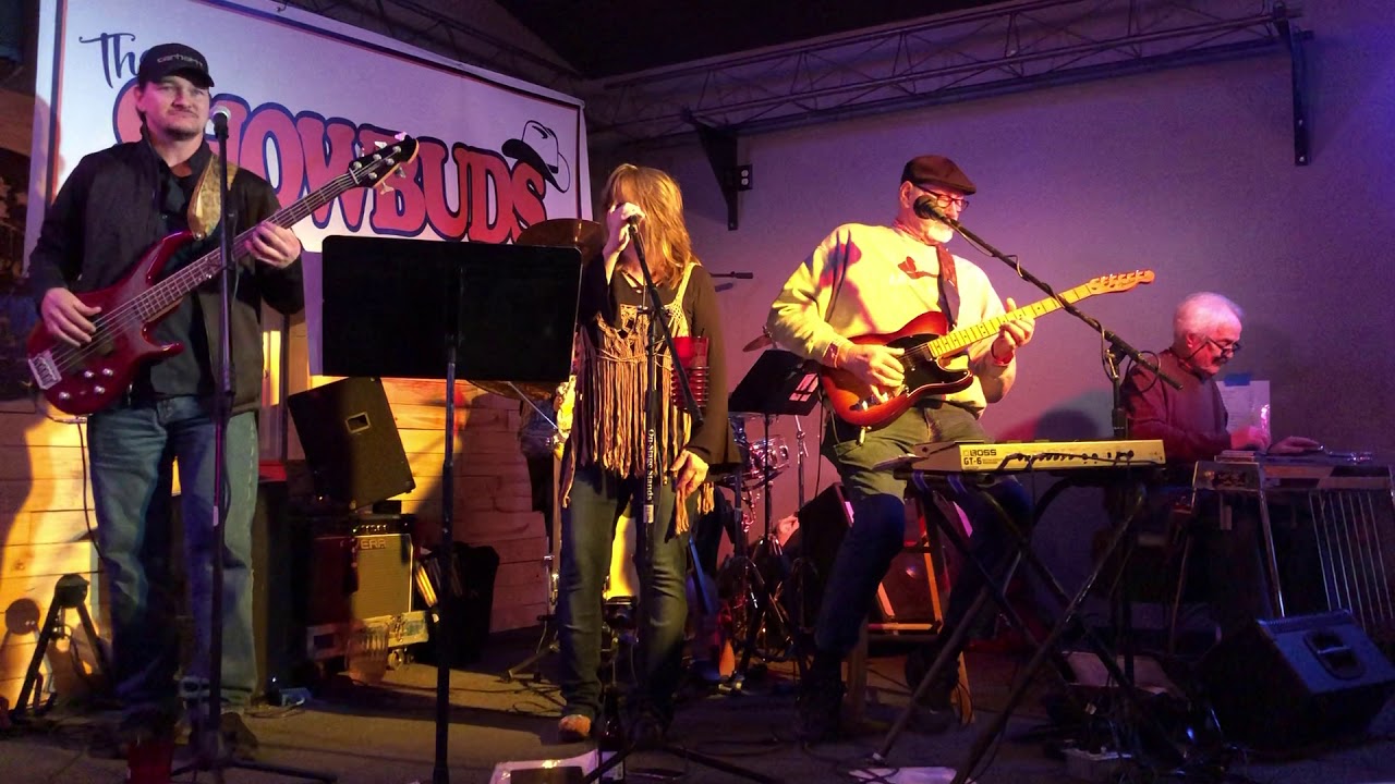 Setting in with The Showbuds video 1 - YouTube