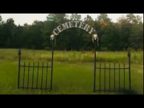 Halloween Cemetery gate sign - YouTube