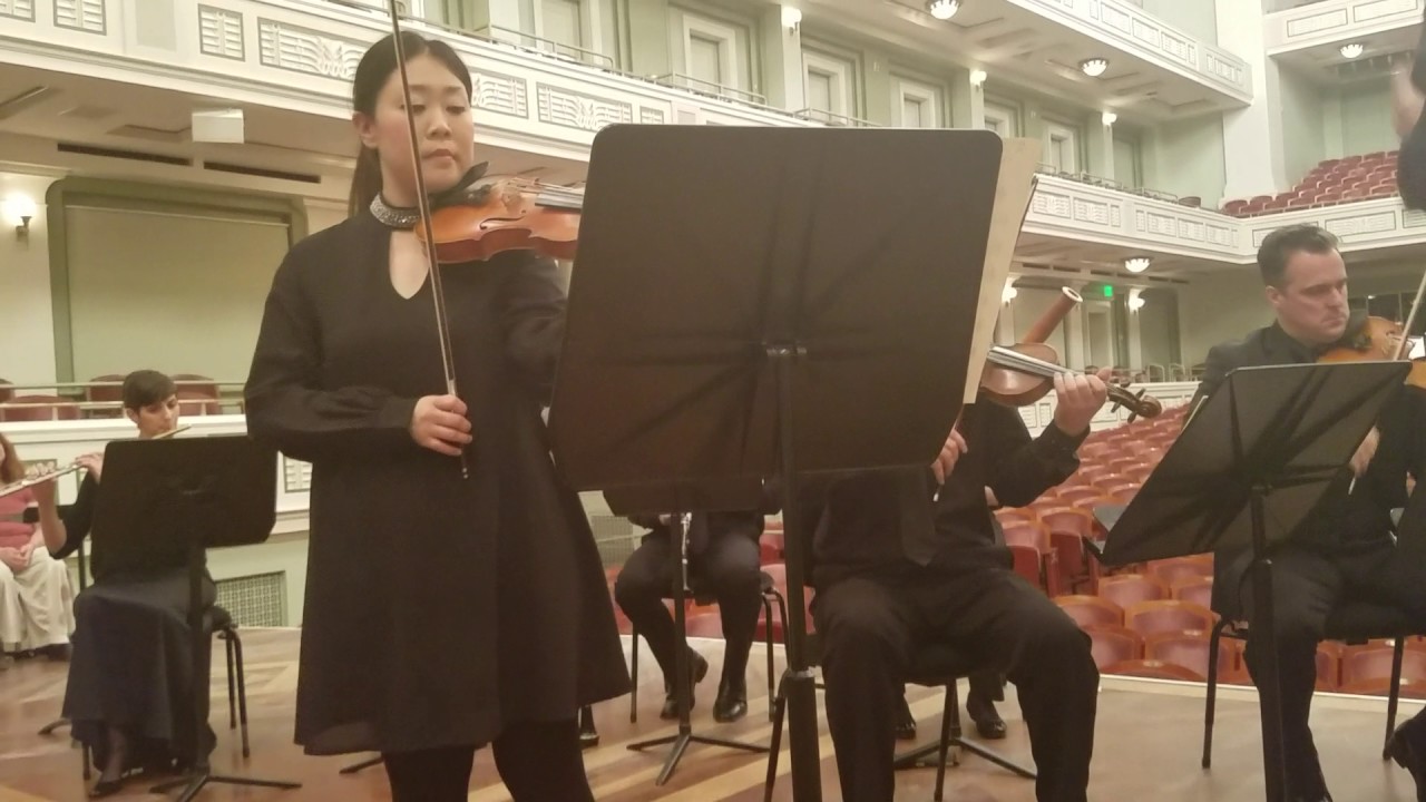 Christopher Farrell featuring Jessica Blackwell - YouTube