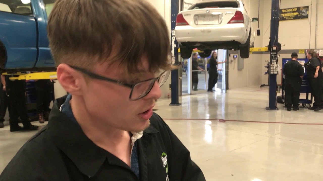 How to use a DVOM - YouTube