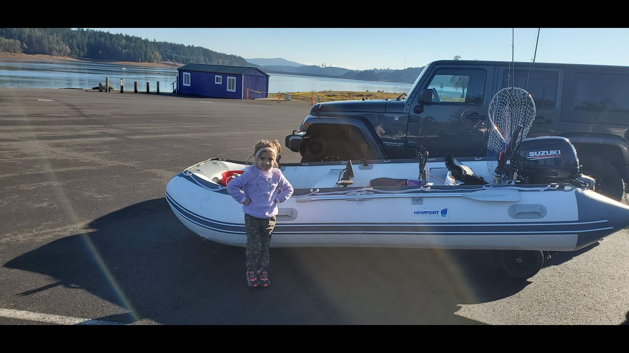 Setting up an inflatable dinghy for salmon fishing - YouTube