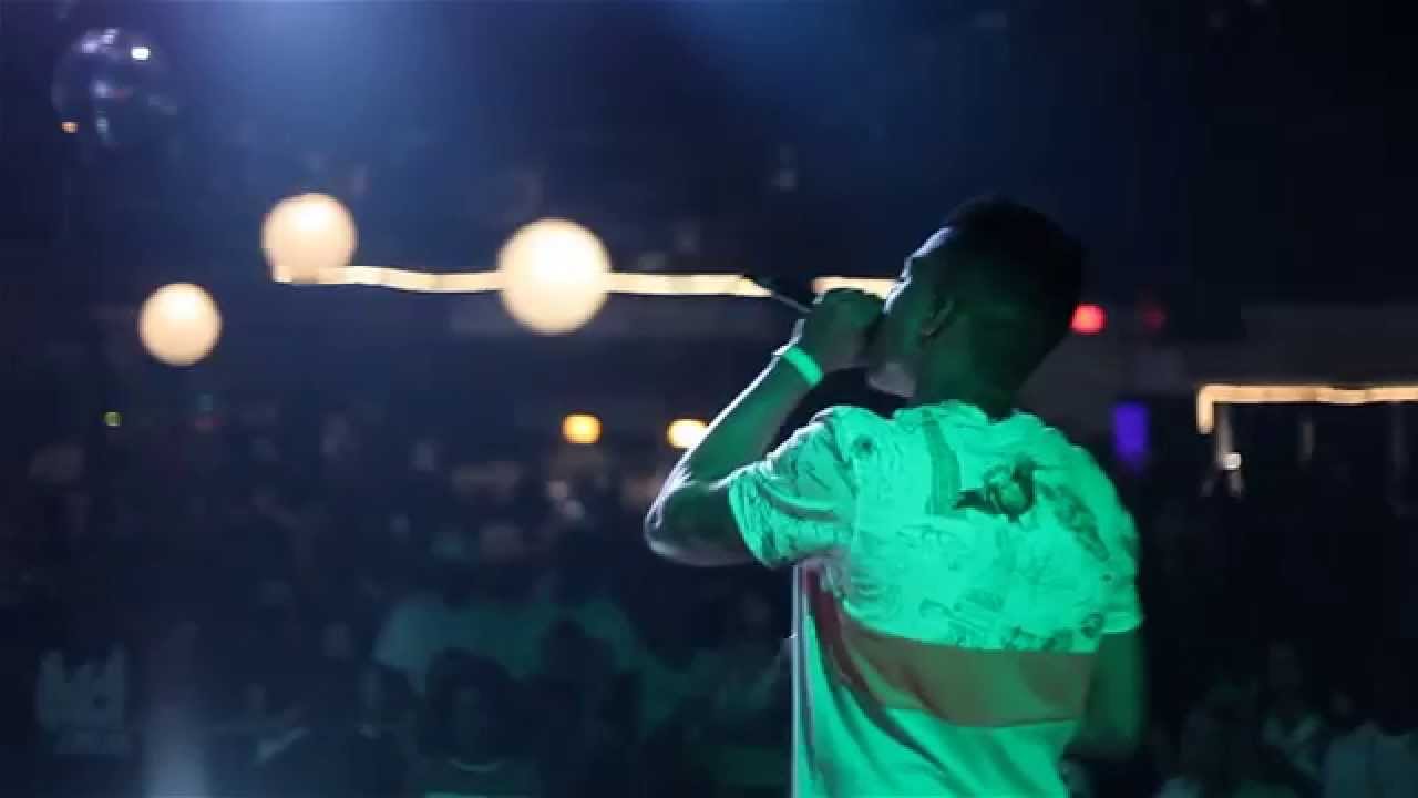 Chris Flow Trap Queen Performance - YouTube