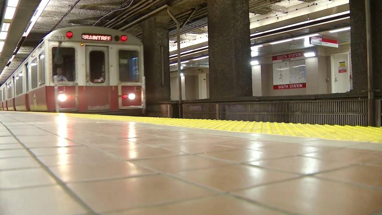 Red Line branch shut down for 24 days - YouTube