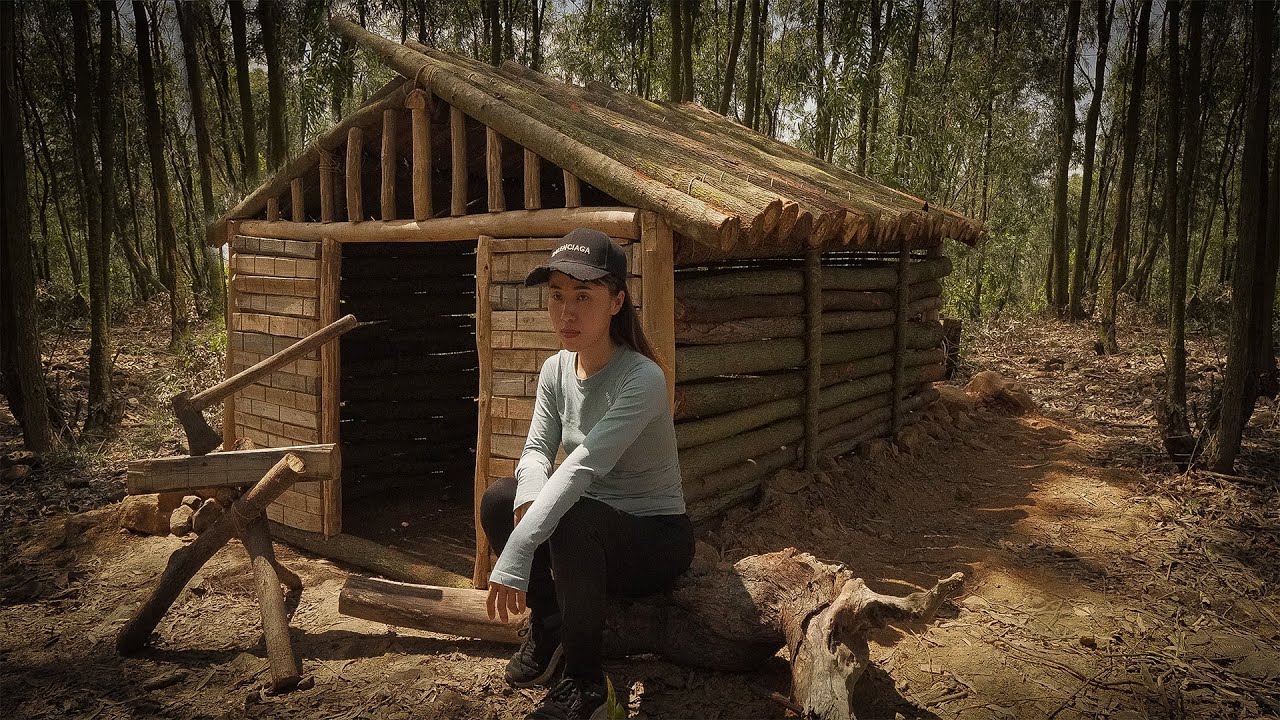 15 Days Build a Bushcraft Camp Alone, Survival Shelter With The Most ...
