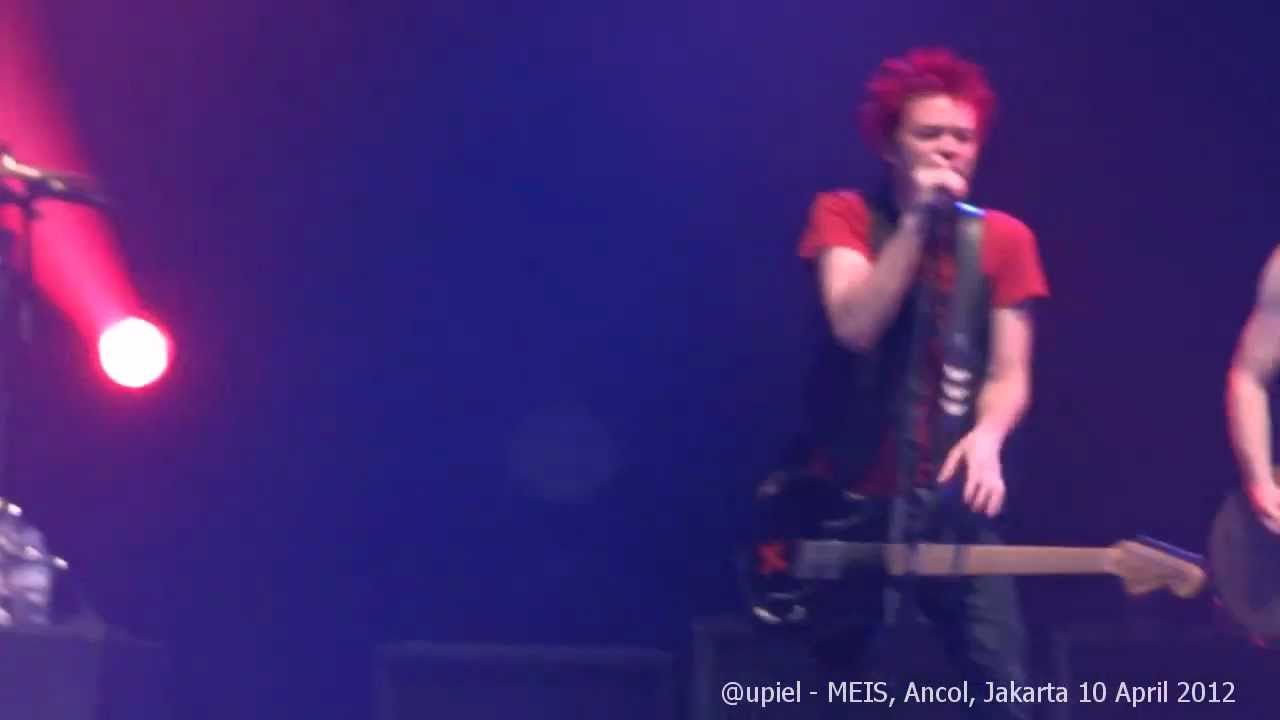 [HD] Sum 41 - Motivation (Live In Jakarta) - YouTube