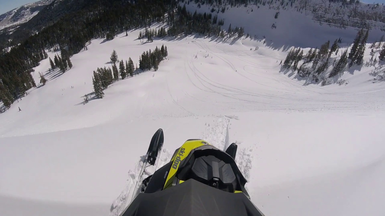 Beaver Creek Lodge Snowmobiling 2017 - The Colosseum - YouTube