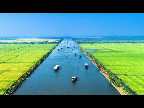 KERALA ALAPPUZHA HOUSE BOAT BACKWATERS AERIAL VIEW 4K - YouTube