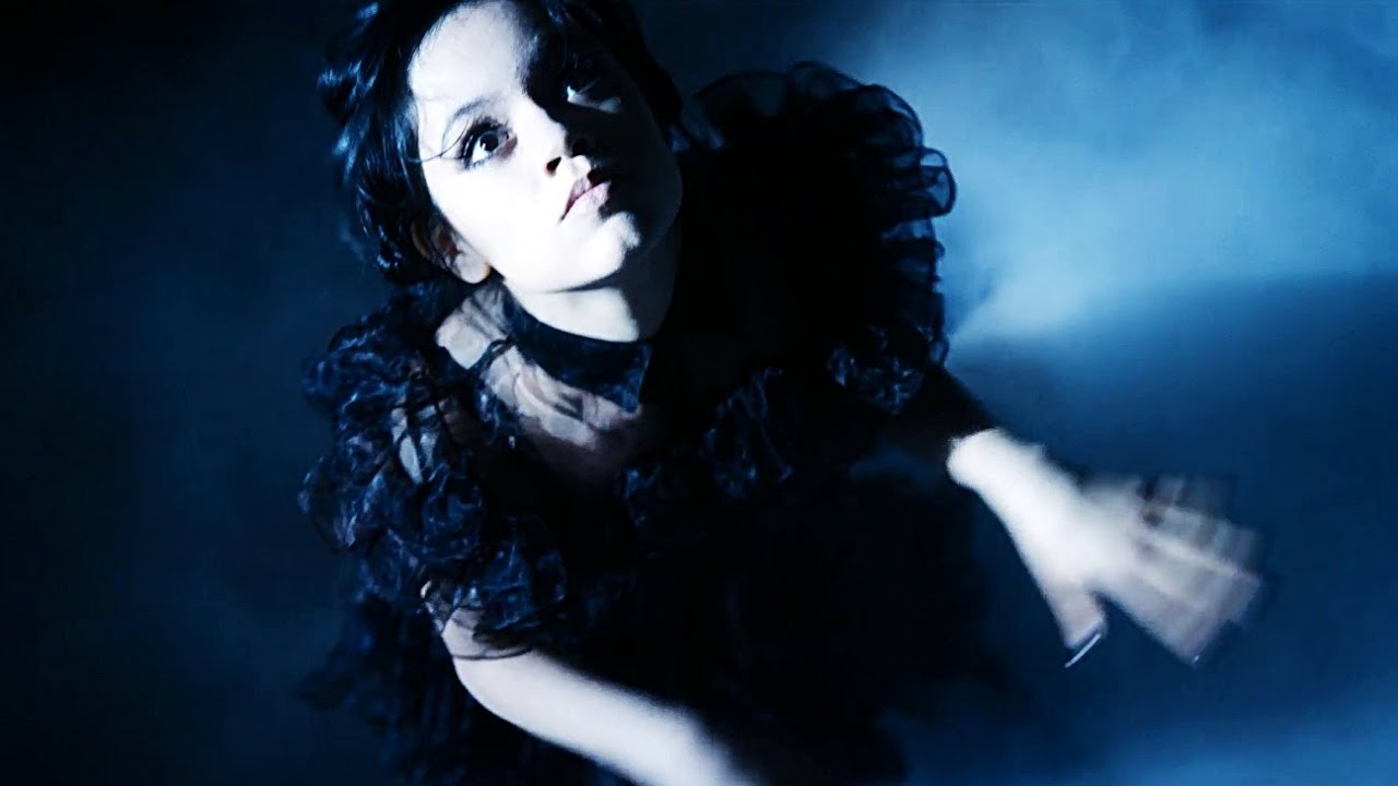 Jenna Ortega Wednesday Addams Dance Scene - YouTube