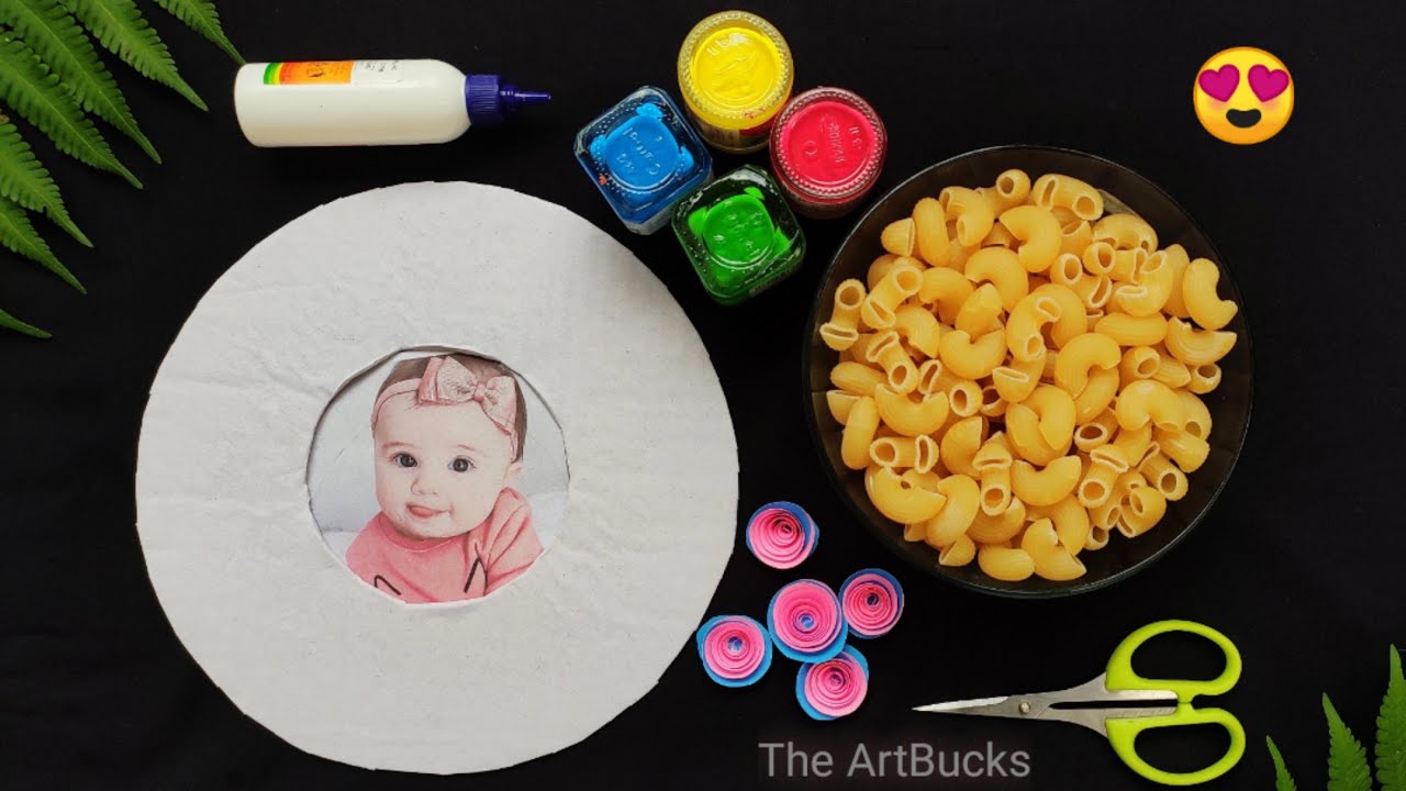 Photo Frame Decoration Idea with Macaroni Pasta 😍 #photoframebanana # ...
