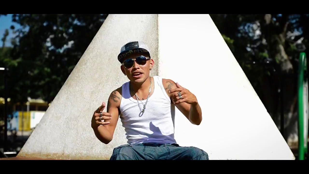 MC DACY - Amor a primera vista - YouTube