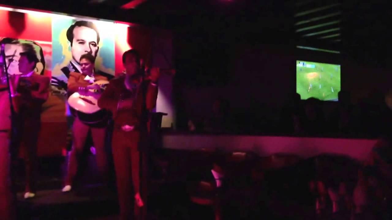 Cielo Rojo-Bar el Jorongo DF - YouTube