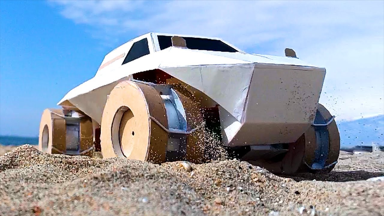 Homemade cardboard RC amphibious car rides on the beach, test drive DIY ...