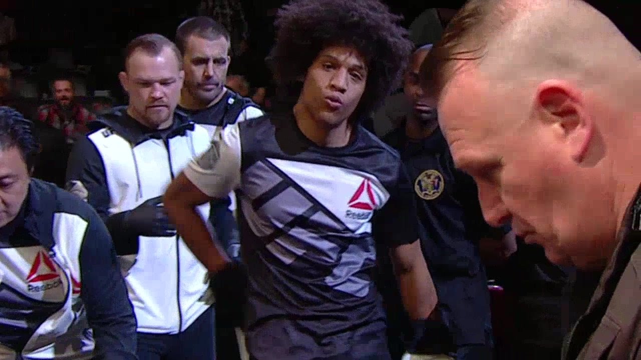 Cameraman goes down during Alex Caceres entrance - YouTube
