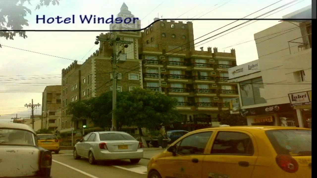 Entorno Edificio Zinnia 50 - YouTube