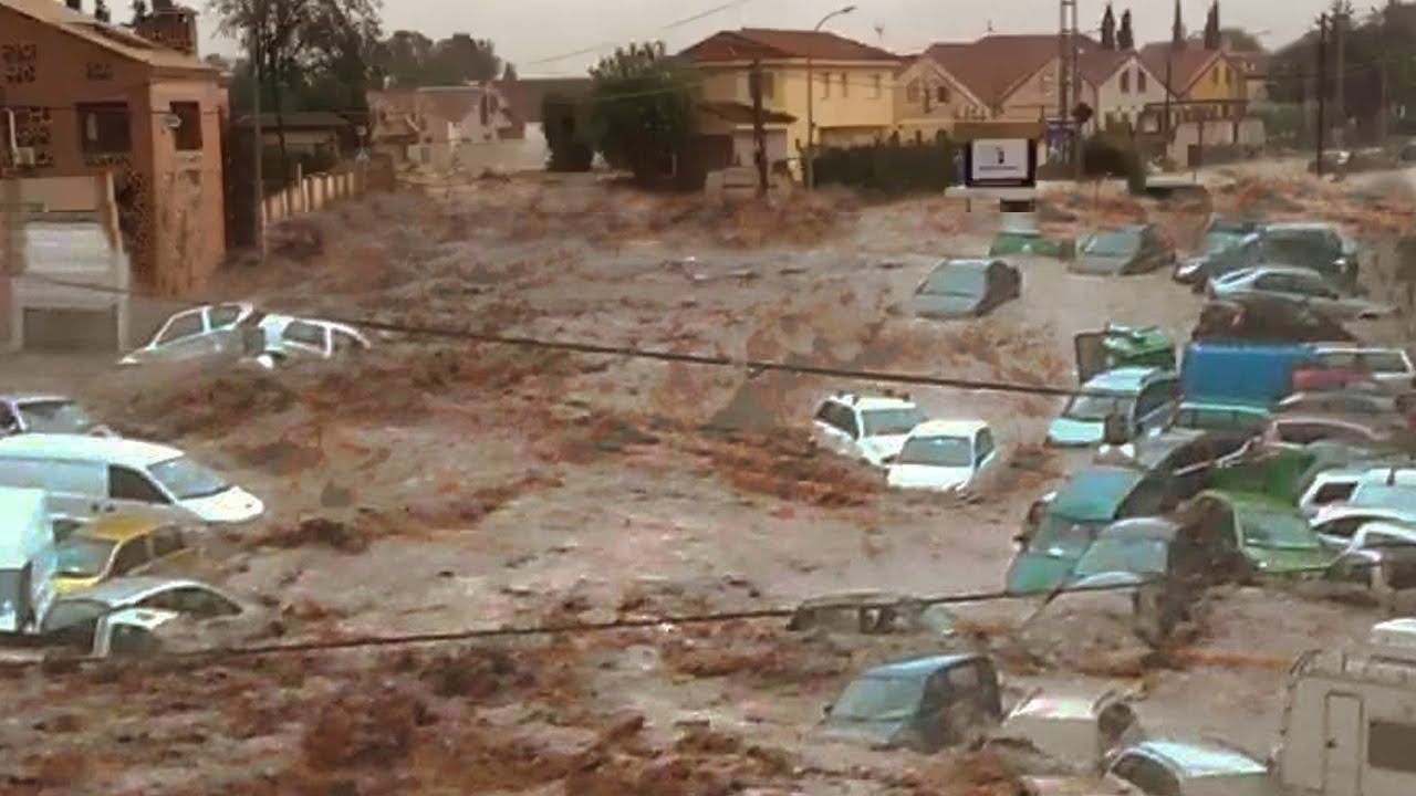 Apocalypse in Spain! Cities are sinking in province of Toledo! - YouTube