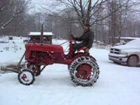 1949 Farmall Cub Plowing Snow - YouTube