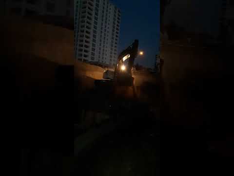 Ekskavatör gece çalışması