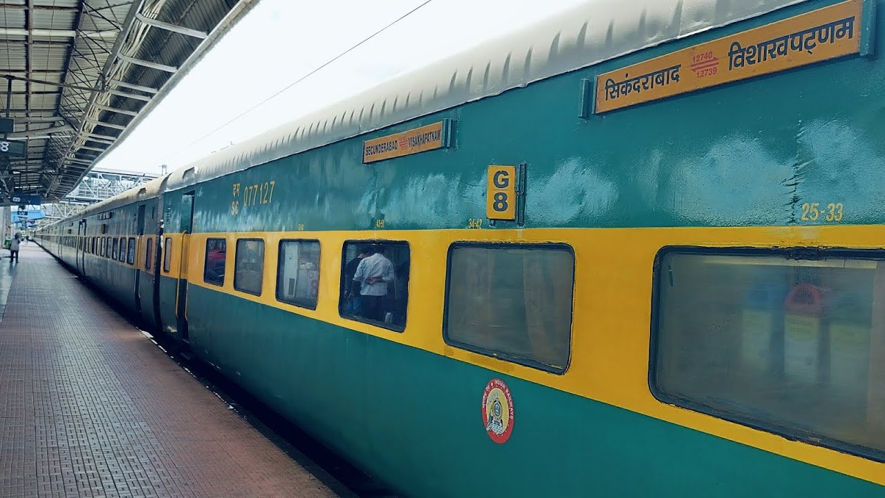 12740 sc - vskp Garib Rath express arriving at vskp railway station ...