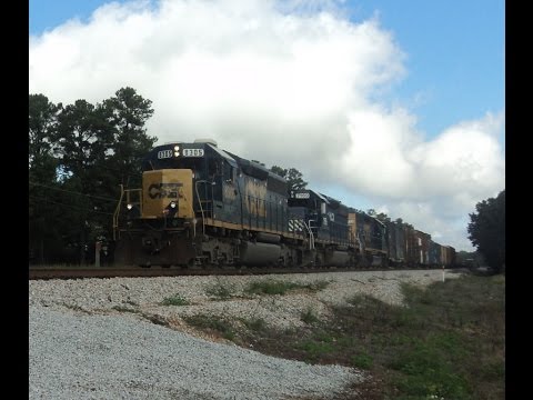 CSX 8305 leads CSX Q551-02 in Palmetto, GA - YouTube