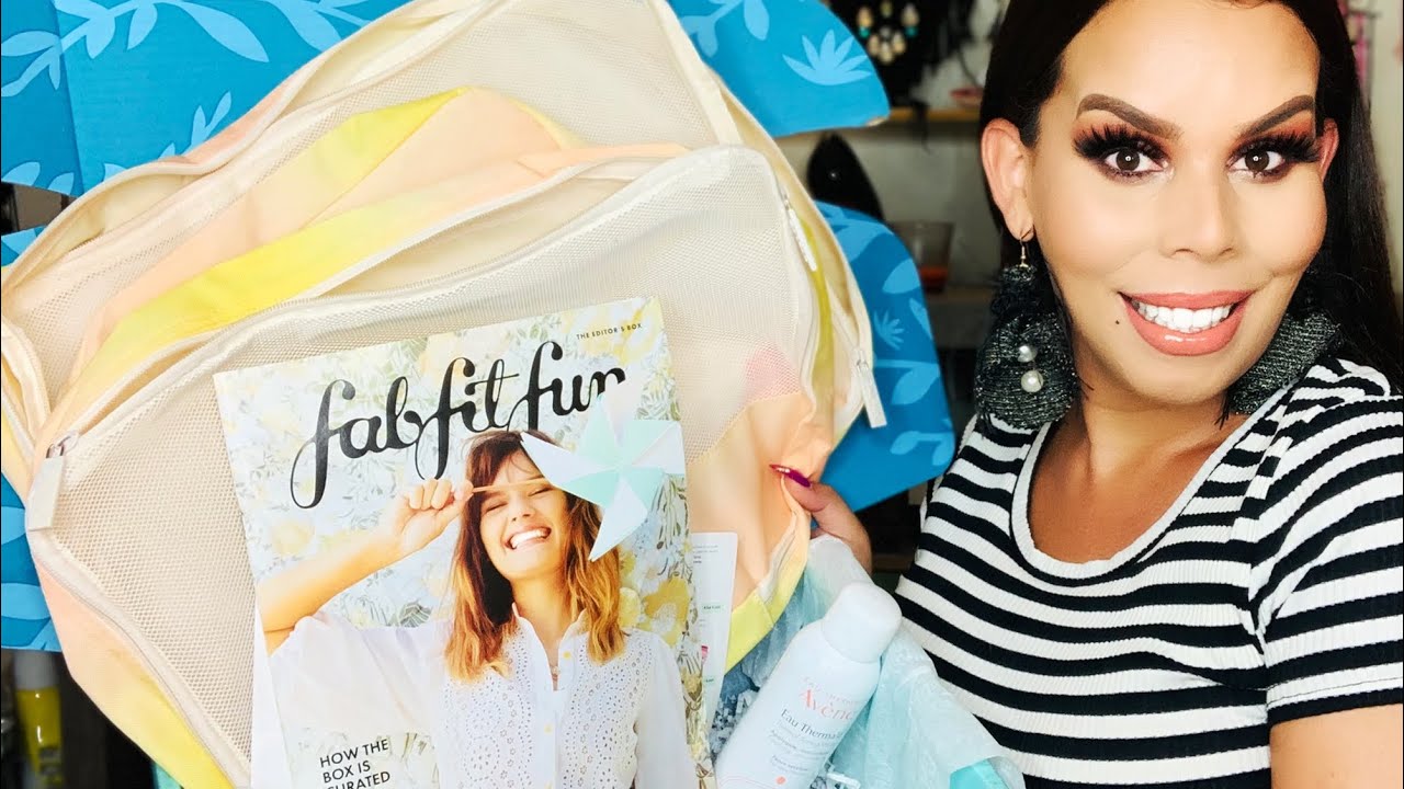 FAB FIT FUN UNBOXING THE EDITORS BOX 2020 - YouTube