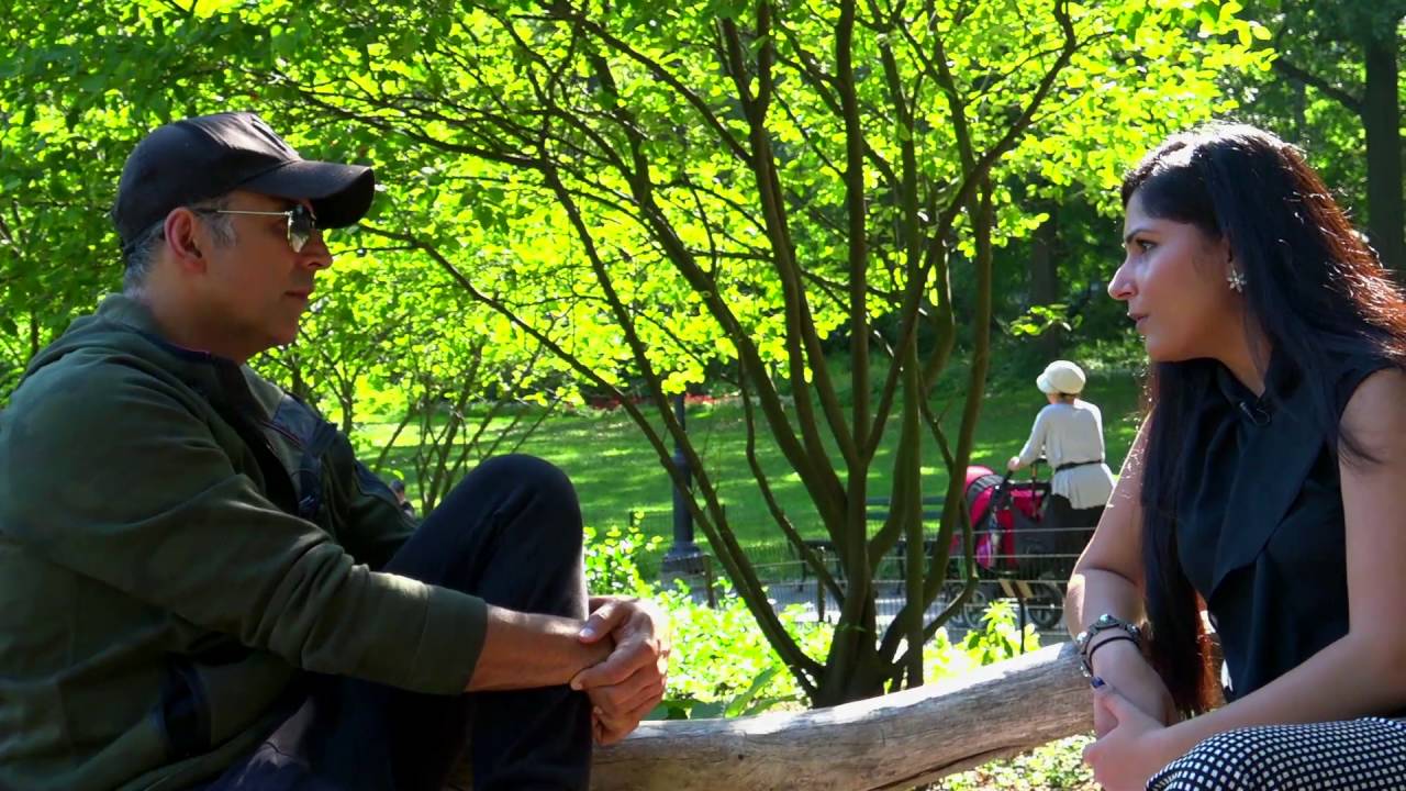 Akshay Kumar Interview - Rustom | Central Park, NYC - YouTube