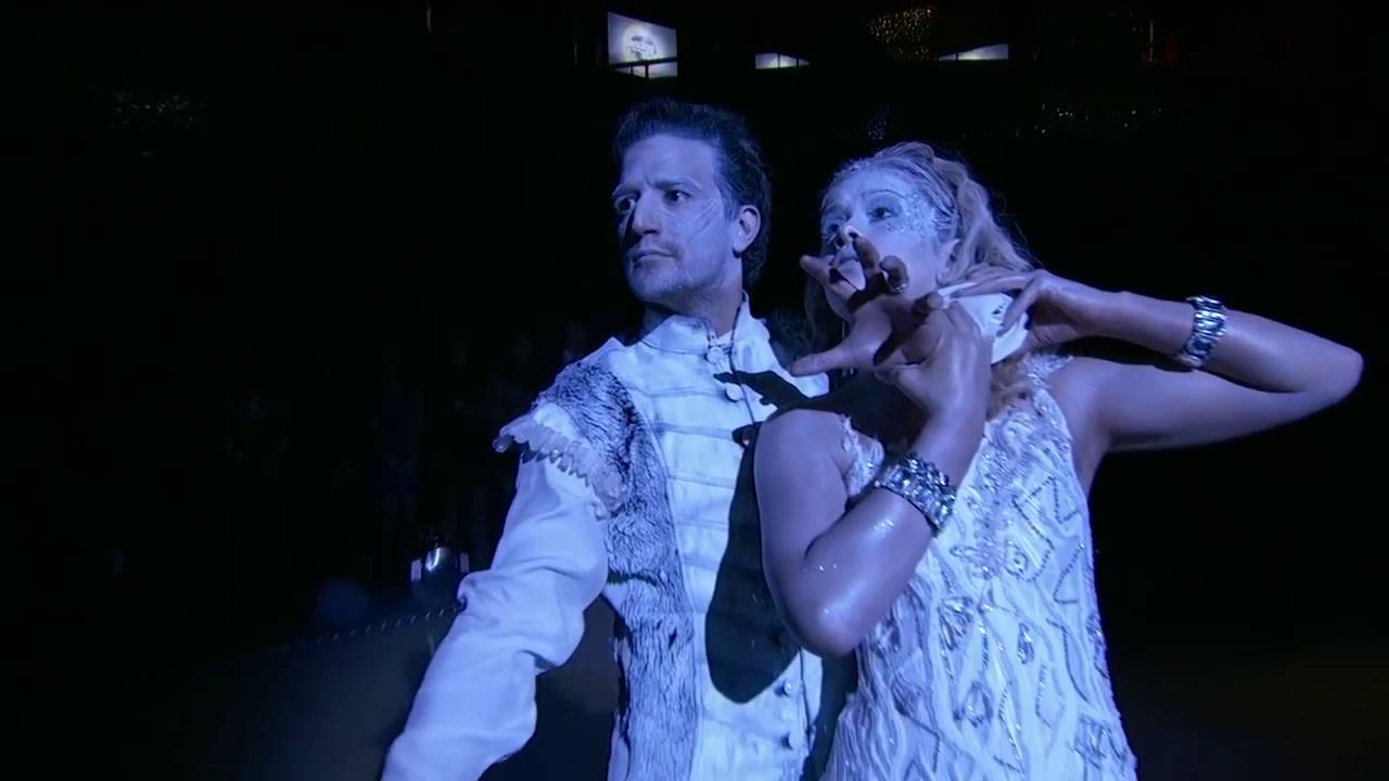 Paige Vanzant & Mark Ballas- Viennese Waltz- "Judges Team Up Challenge ...