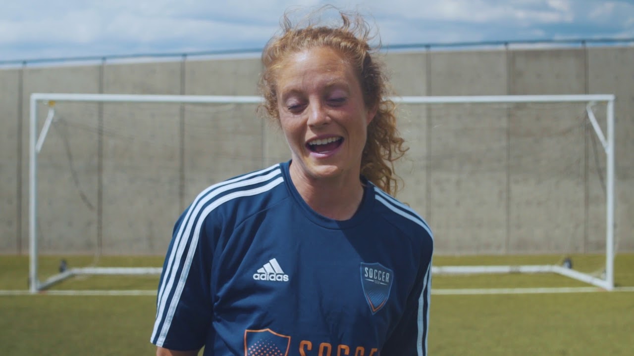 Pro Player Annie Hawkins Interview - YouTube