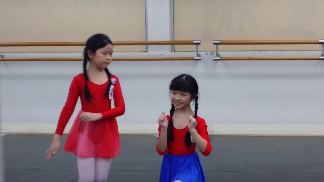 Audrey Yue @2015中國舞六級考試a - YouTube