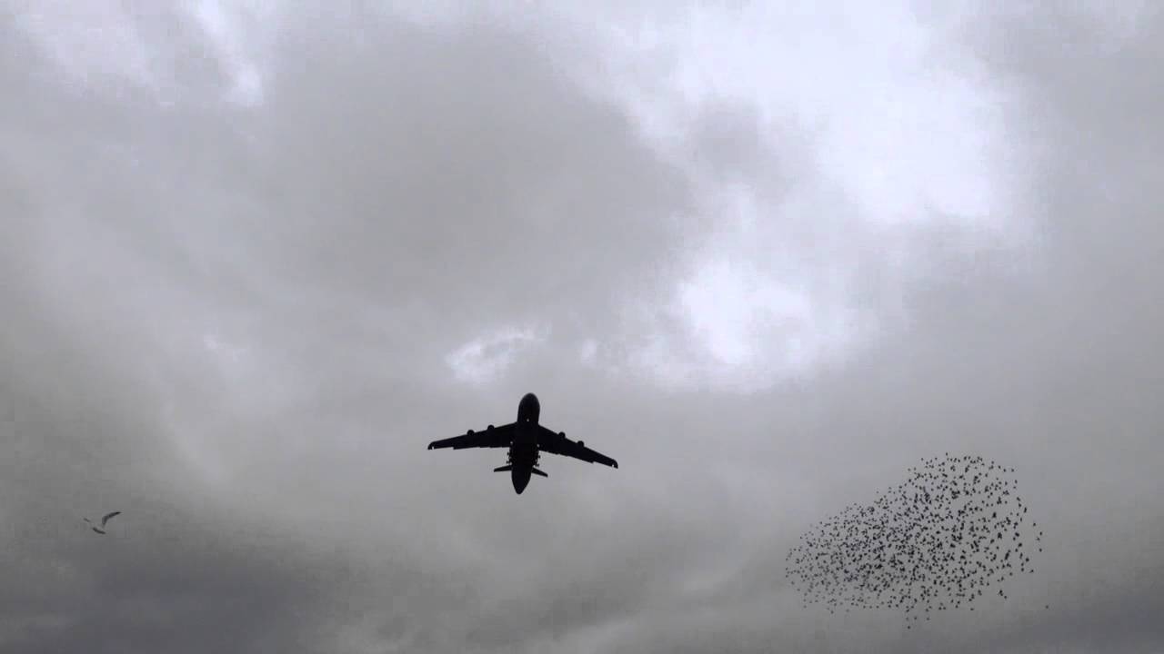 C-5 Galaxy Departure Flyover (HD) - YouTube