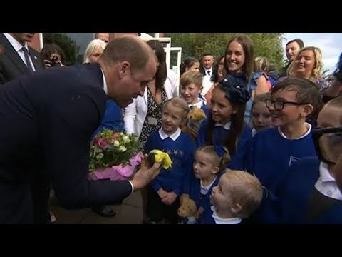 Prince William given avocado by young boy to help Kate's morning sickness