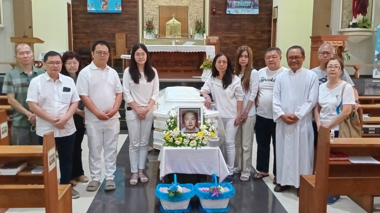 MISA REQUUEM dan PROSESI PEMAKAMAN // Alm.Bpk Paulus Edy Tjun Tjun ...