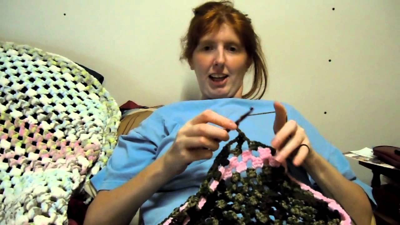 how to crochet with Sarah Tyndall - YouTube