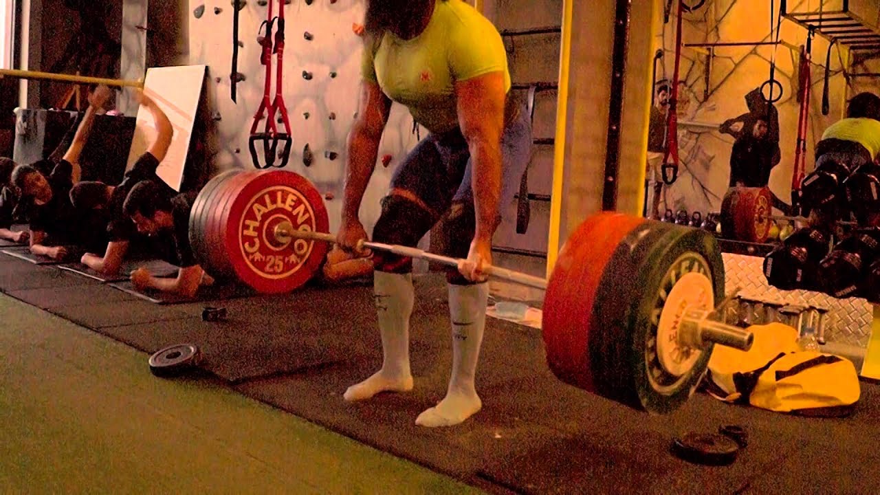 Azmat - 285kg Deadlift PR - YouTube