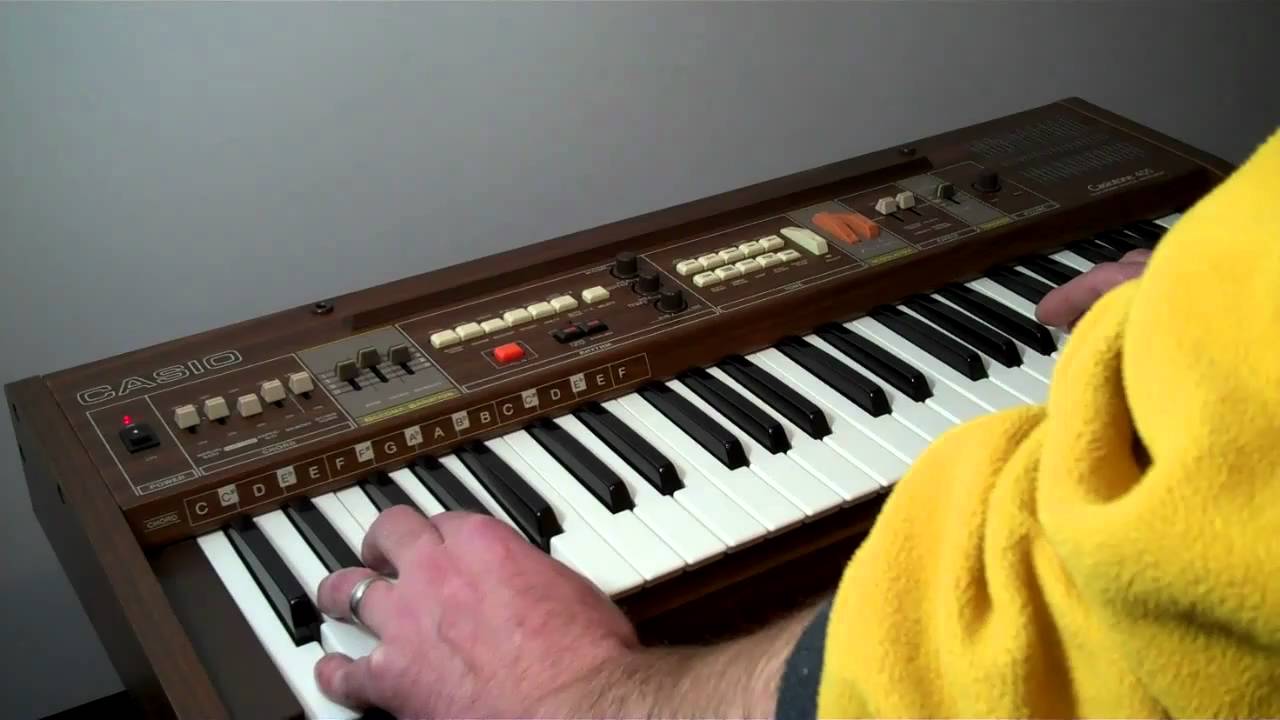 Casio Synthesizer - Casiotone 405 - Arp, Autochord and Bass Demo - YouTube