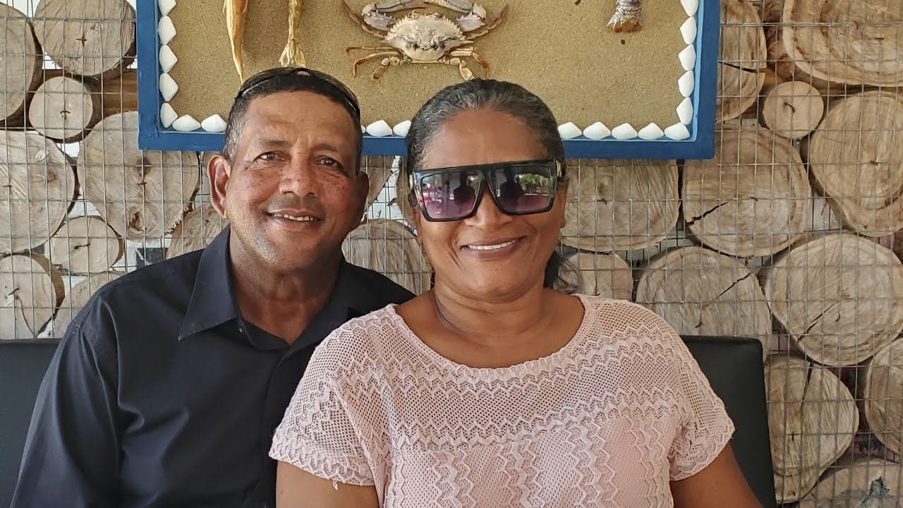 Maribel Reyes está en vivo/pastora Maribel reyes orando por las ...