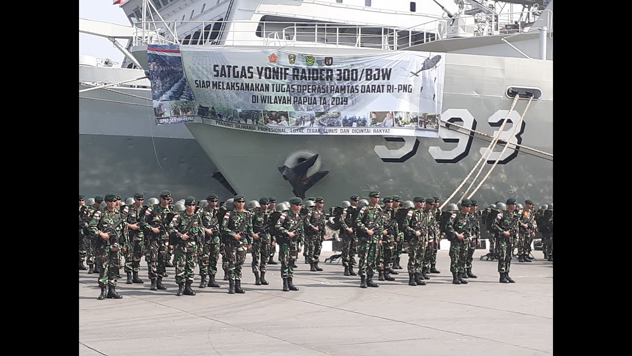 Pemberangkatan Satgas Pamtas Yonif Raider 300/BJW - YouTube
