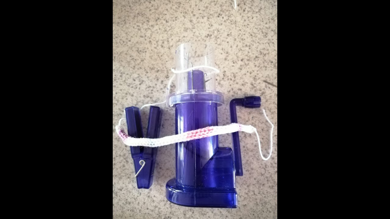 Como usar el tricotin - YouTube