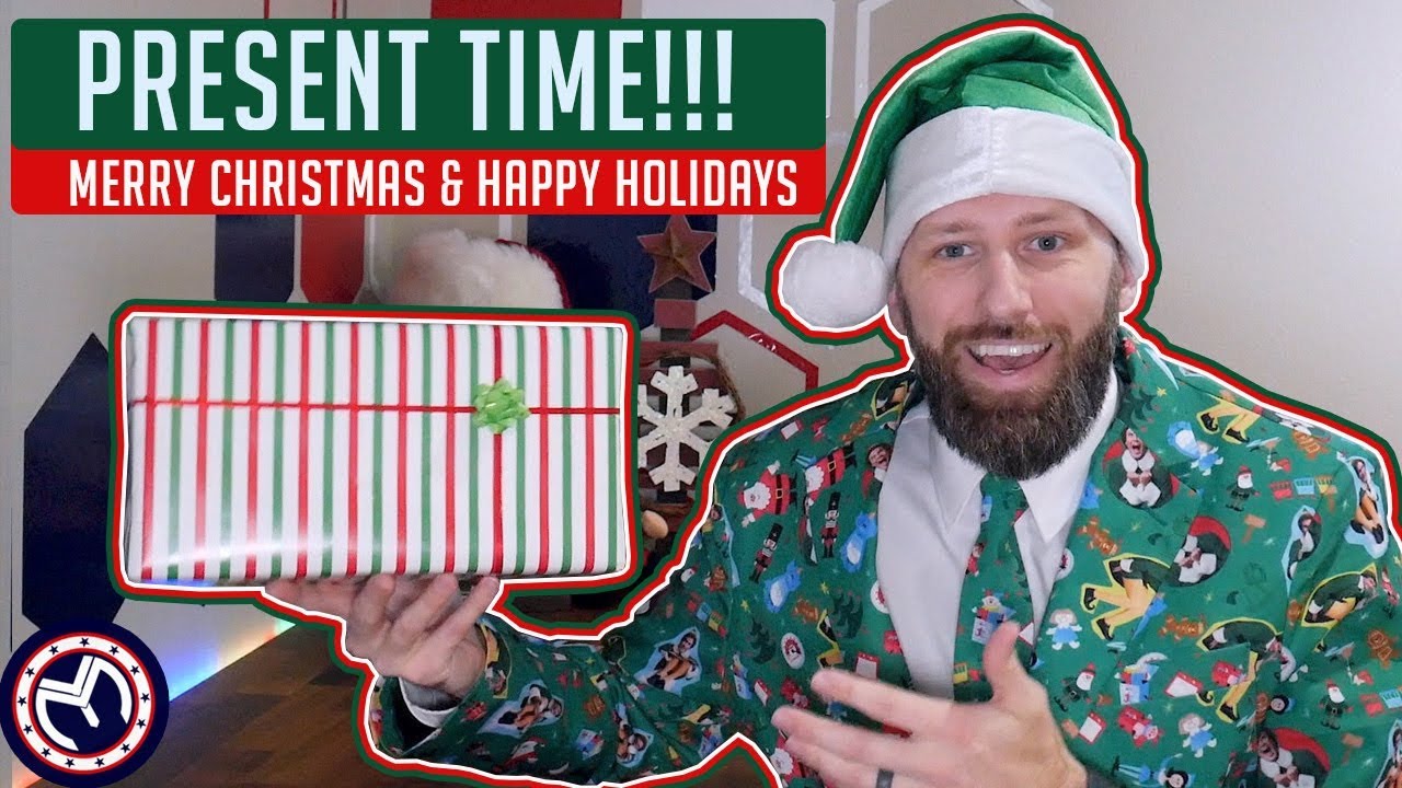 MERRY CHRISTMAS!!! Time to Open Presents | Musty Yeti - YouTube