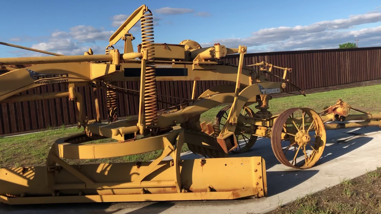 1943 Tilt Wheel Tow Type Road Grader - YouTube