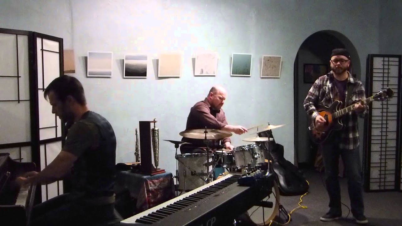 Eli Wallace, Ross Hammond & Tony Passarell (2-3) 3-5-15 Gold Lion Arts ...