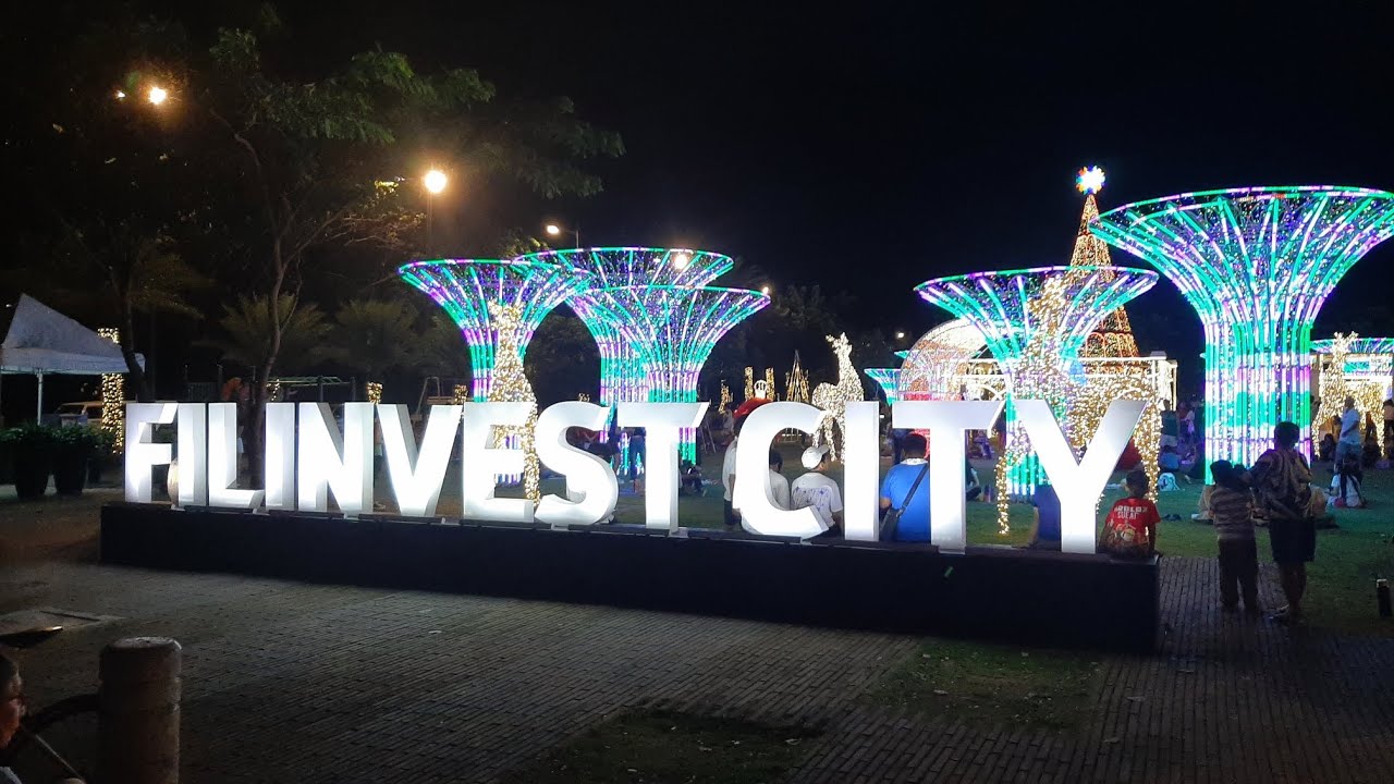 Christmas spectacle at Filinvest City Central Park in Alabang (November ...