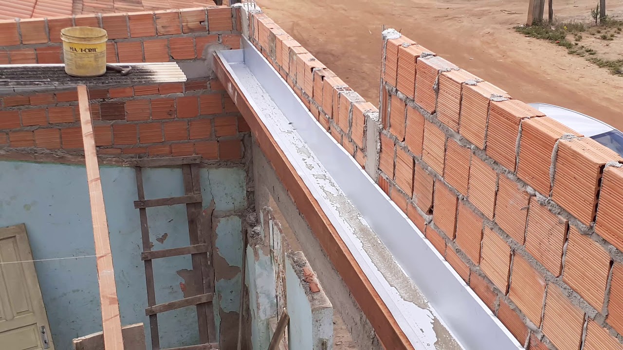 Calha Que Da Vazao As Aguas Do Telhado - RETOEDU