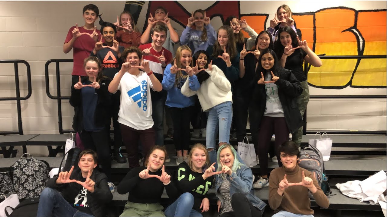 Choir at Unami Middle School - 6th Grade Orientation 2020 - YouTube