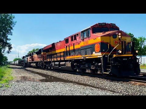 KCS 4786 leads an eastbound manifest in Chesterton, IN! (6/9/22) - YouTube