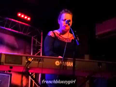 Madeleine Besson - Live Paris - 17/11/2013 - YouTube