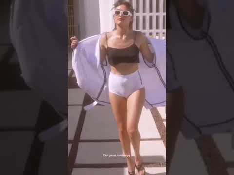 Hande Erçel - 🔥HOT🔥 #handeerçel #shorts #handeerçeledit #hotgirl #handeerçeledits #handeercel